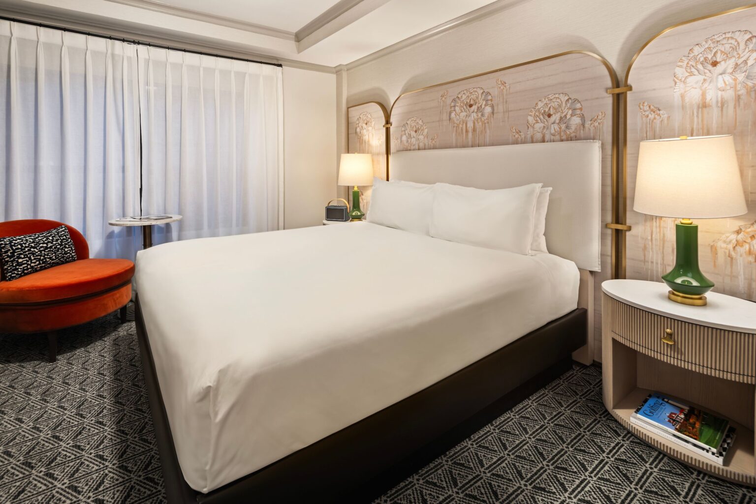 Hotel Rooms & Suites near Magnificent Mile Chicago - The Talbott Hotel