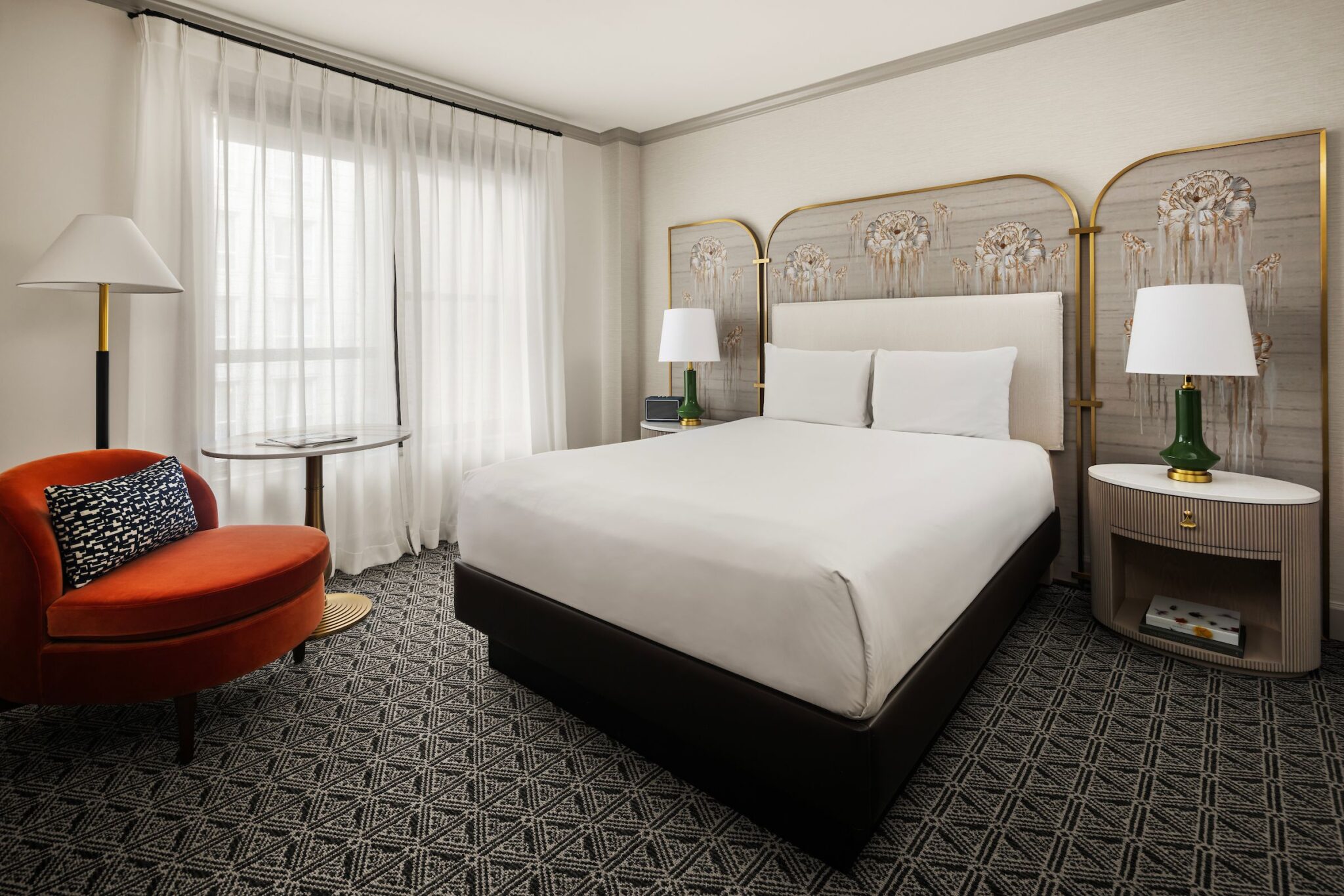Hotel Rooms & Suites near Magnificent Mile Chicago - The Talbott Hotel