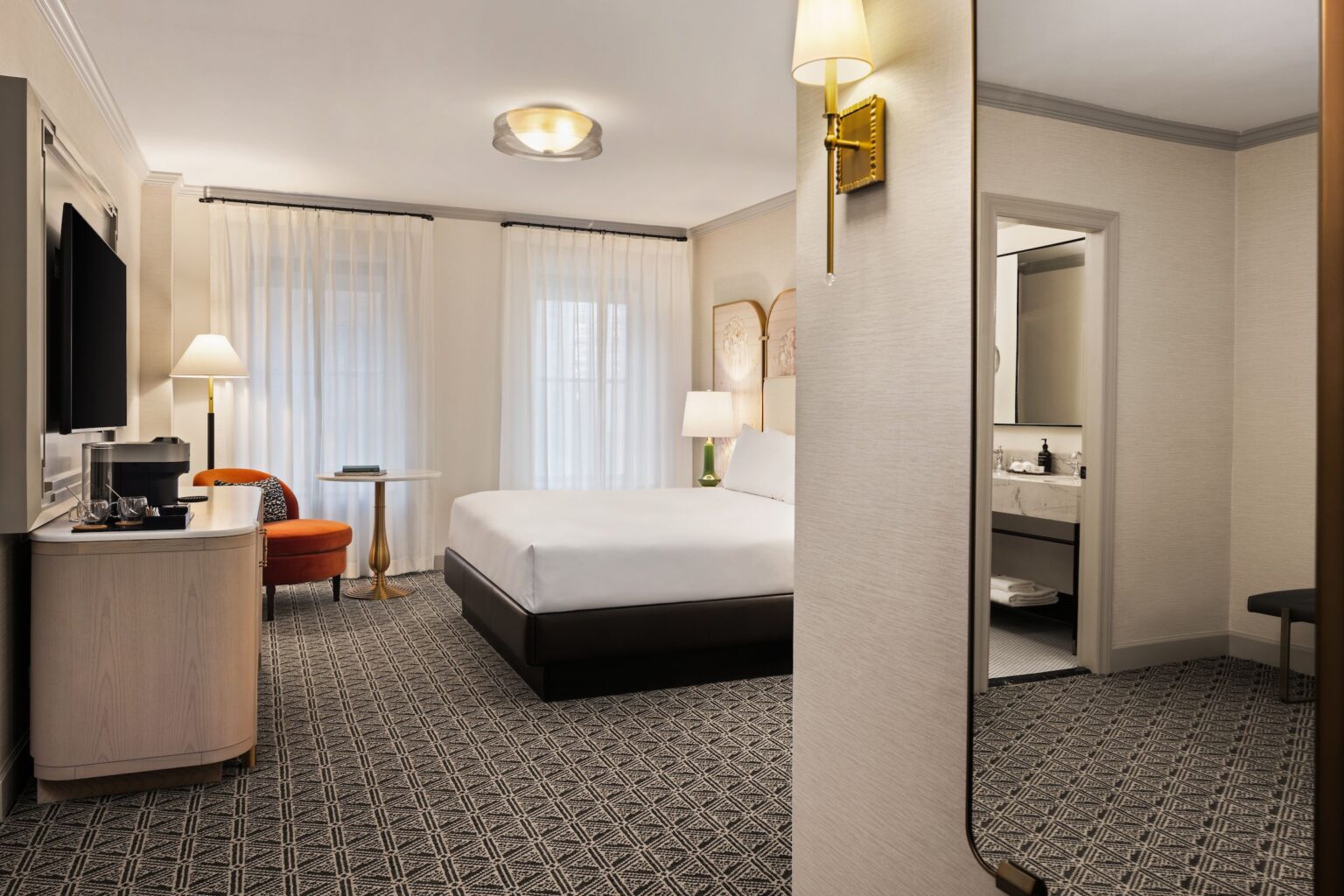 Hotel Rooms & Suites near Magnificent Mile Chicago - The Talbott Hotel